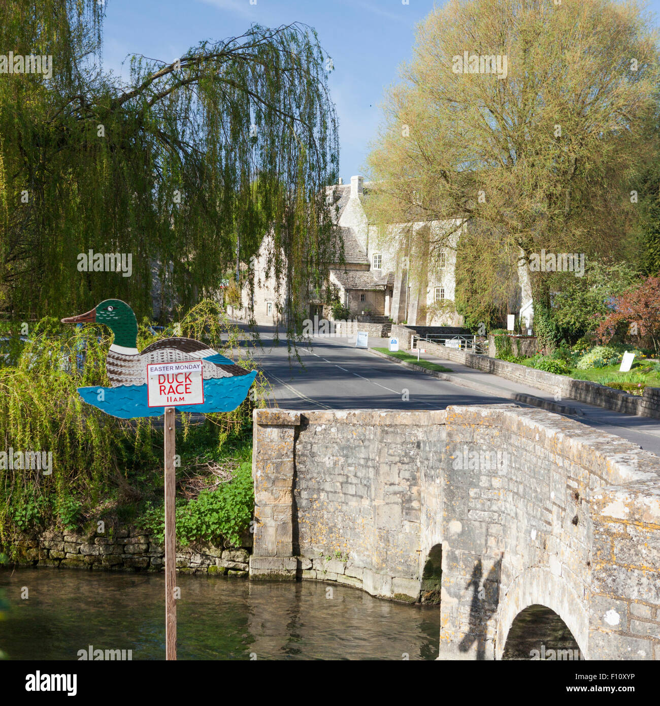 Duck race sign hi-res stock photography and images - Alamy