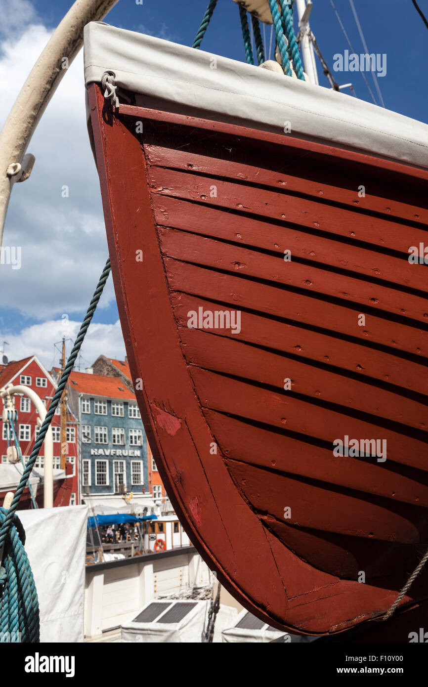 Lifeboat davit hi-res stock photography and images - Alamy