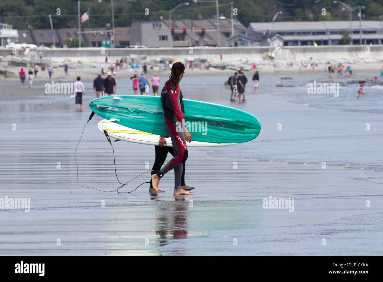 Beach babes hi-res stock photography and images - Alamy