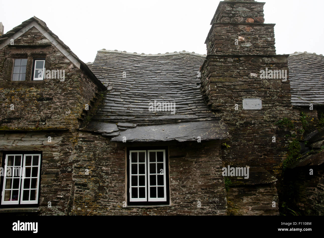 Windows old post office hi-res stock photography and images - Alamy