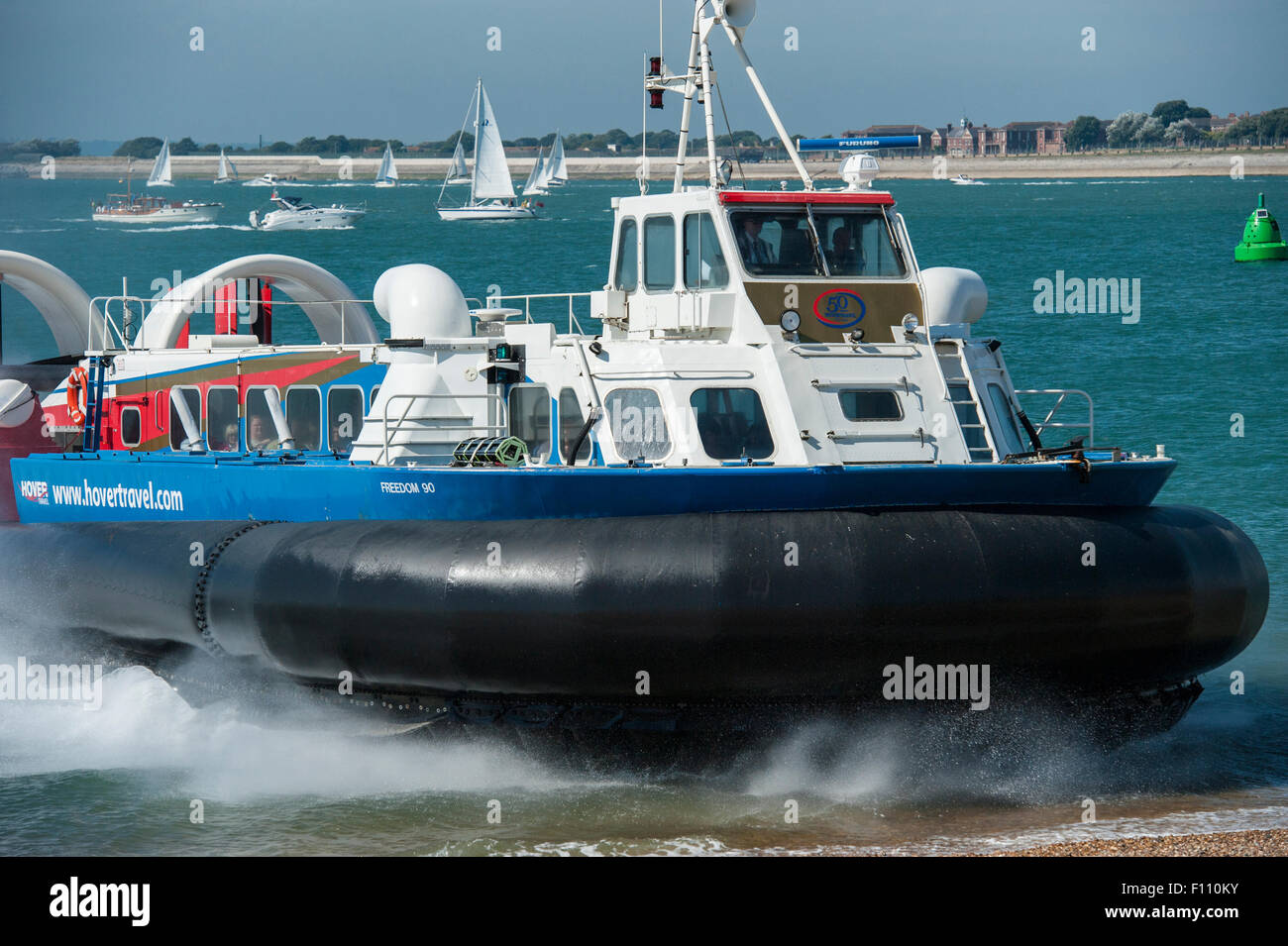 The Isle of Wight to Portsmouth to Ryde hovercraft Stock Photo - Alamy