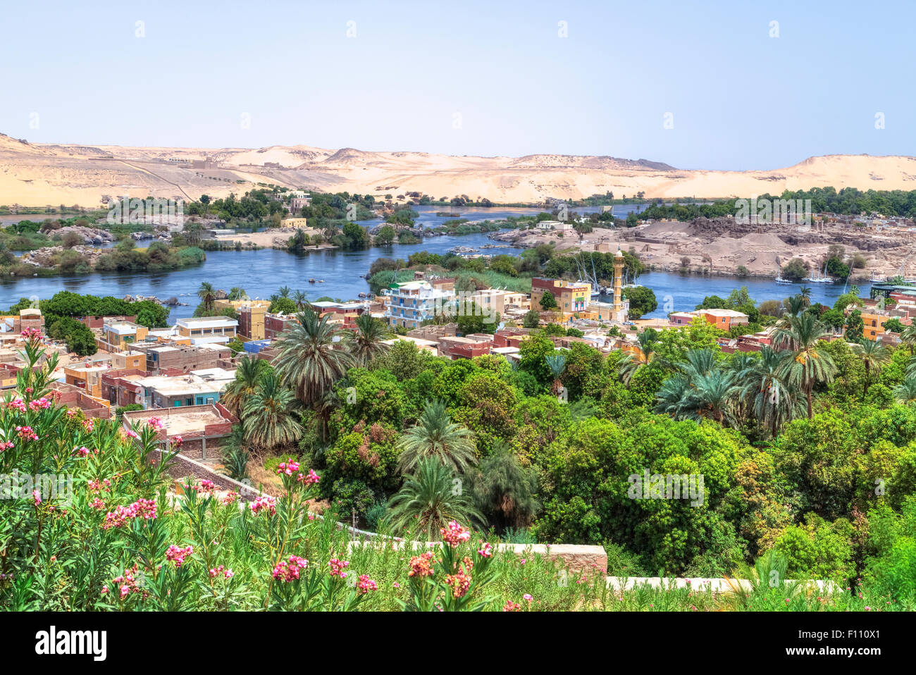 Aswan nile hi-res stock photography and images - Alamy