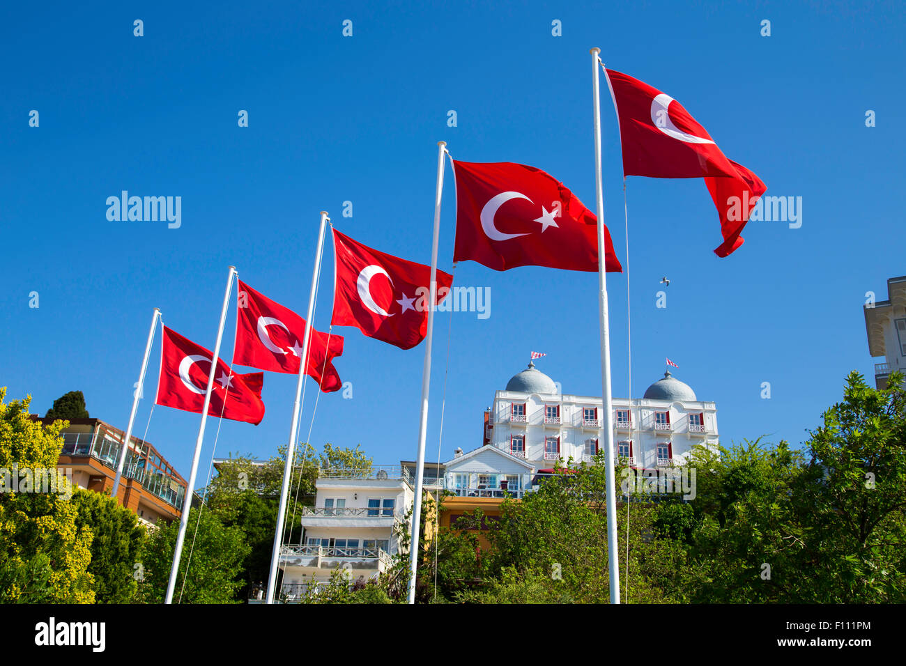 Red istanbul hi-res stock photography and images - Alamy