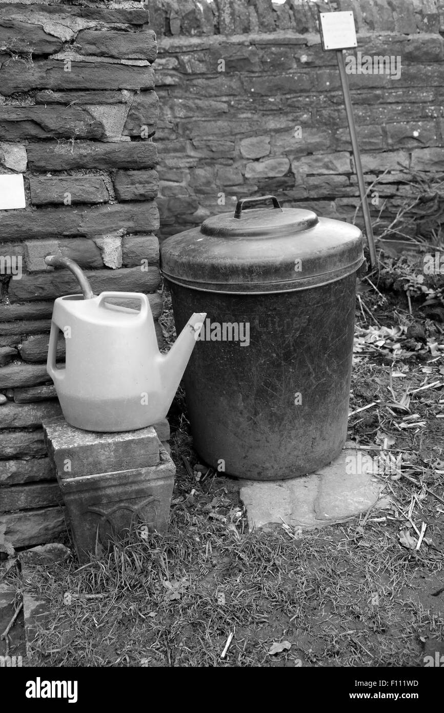 Garden scene monochrome Black and White Stock Photos & Images - Alamy