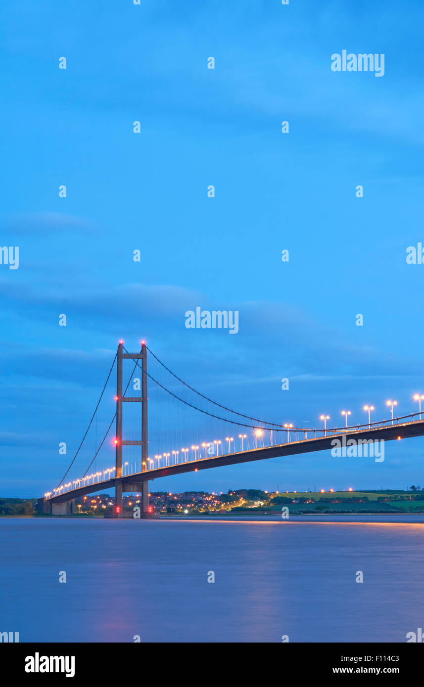 Humber bridge hull suspension hi-res stock photography and images - Alamy
