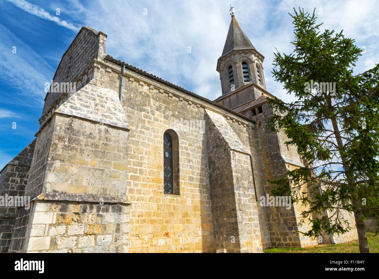 Saint Simeux church, Mosnac, Charente Maritime, France Stock Photo - Alamy