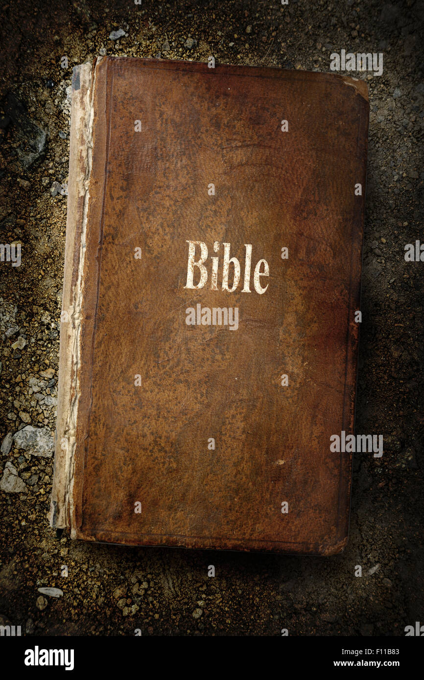 Old bible cover hi-res stock photography and images - Alamy