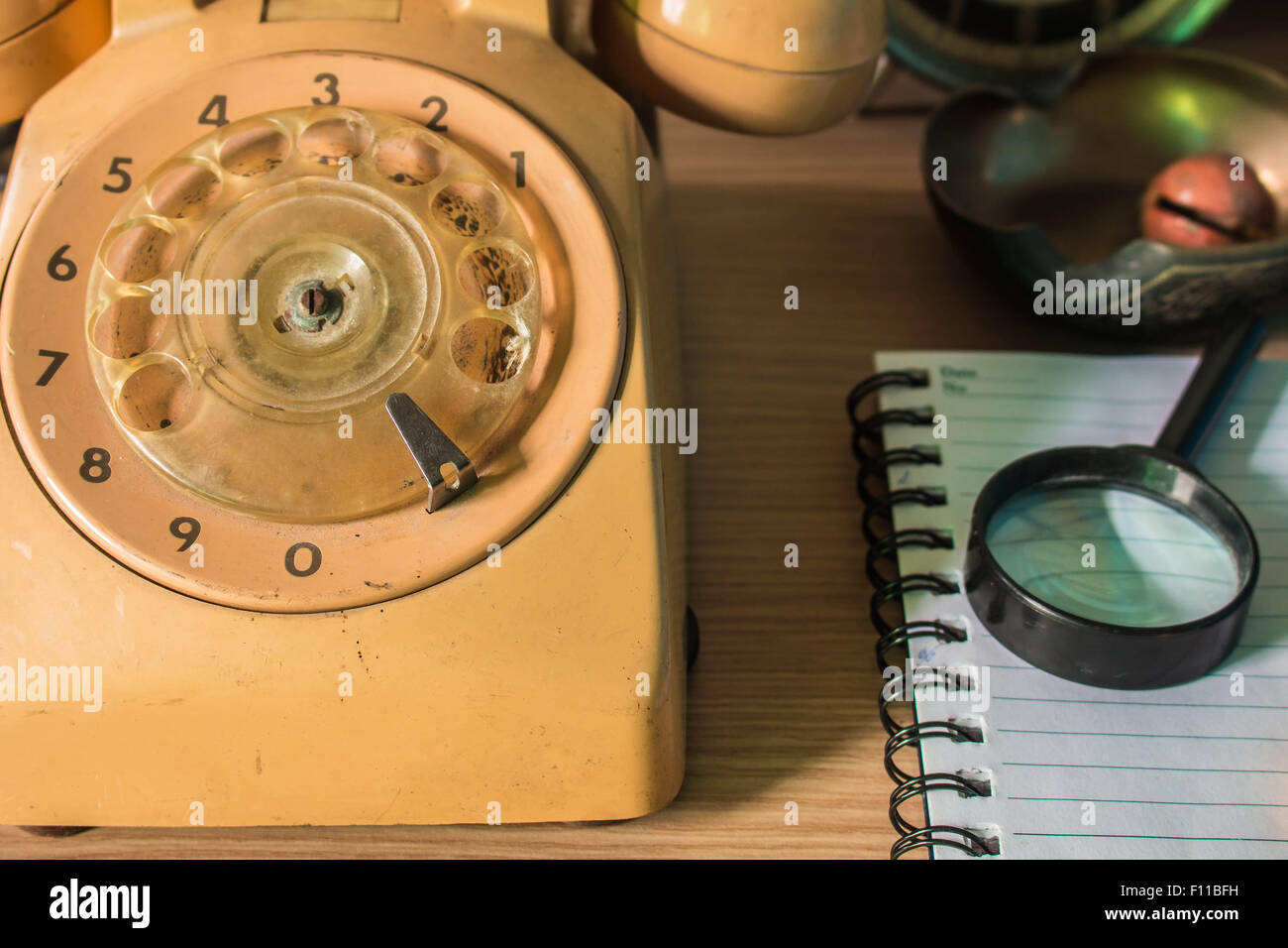 Phone ringing on desk hi-res stock photography and images - Alamy