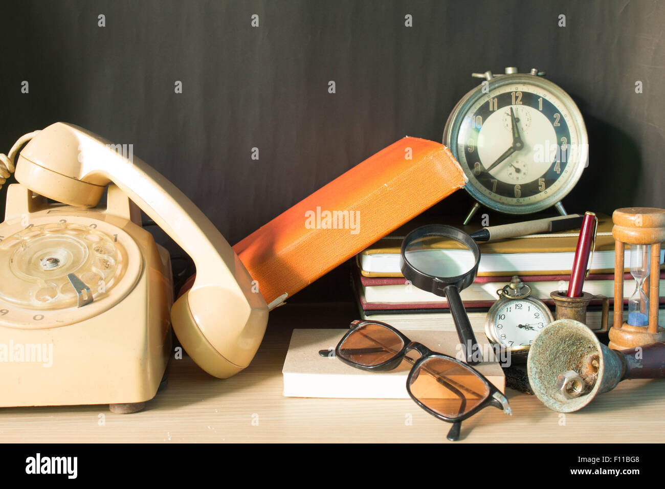 Stationary placing a mess on the desk Stock Photo - Alamy