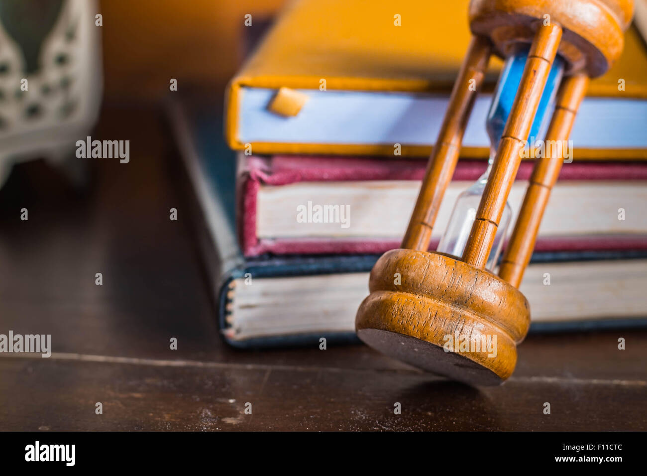 Book stack vintage lantern hi-res stock photography and images - Alamy