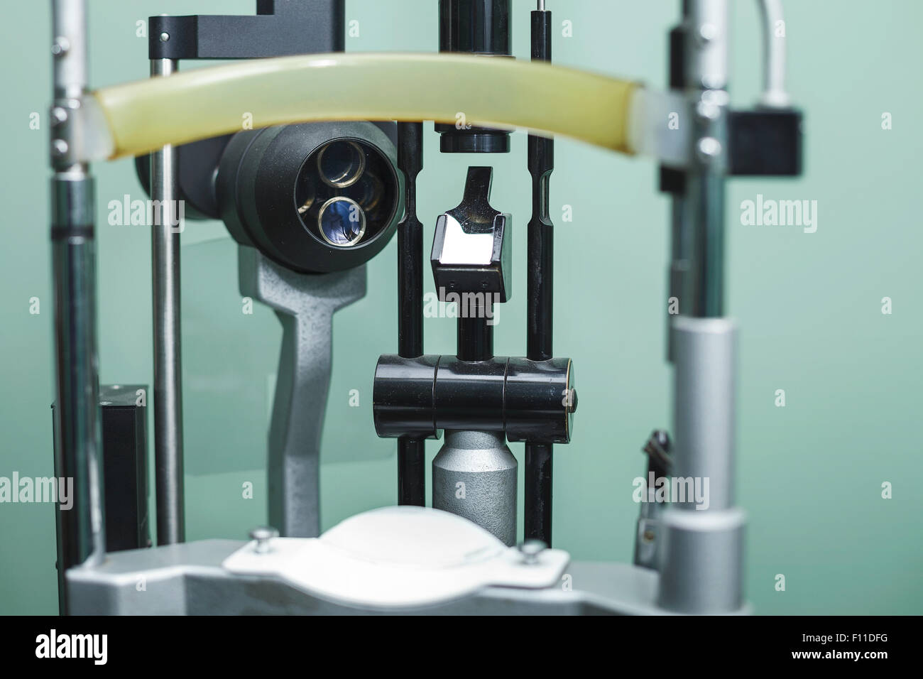 Medical optometrist equipment used eye hi-res stock photography and ...