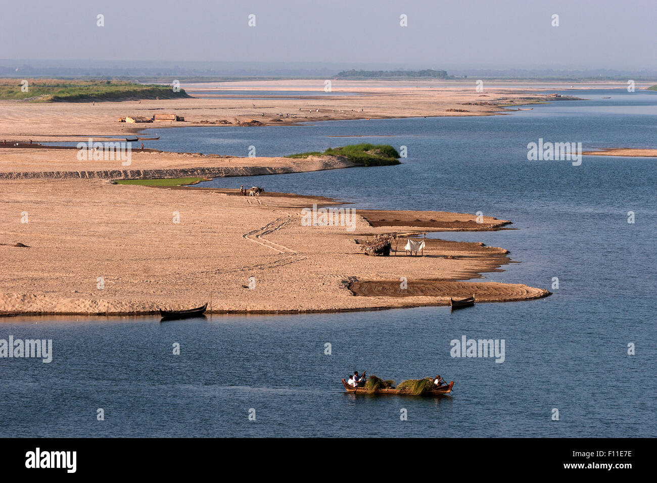 Región irrawaddy hi-res stock photography and images - Alamy