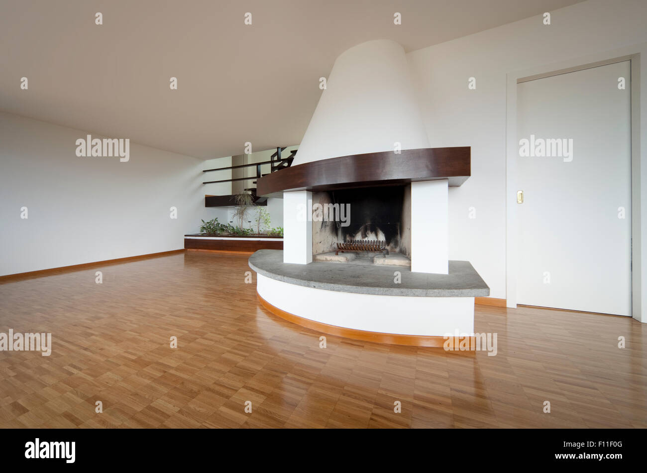 Upside down house interior hi-res stock photography and images - Alamy