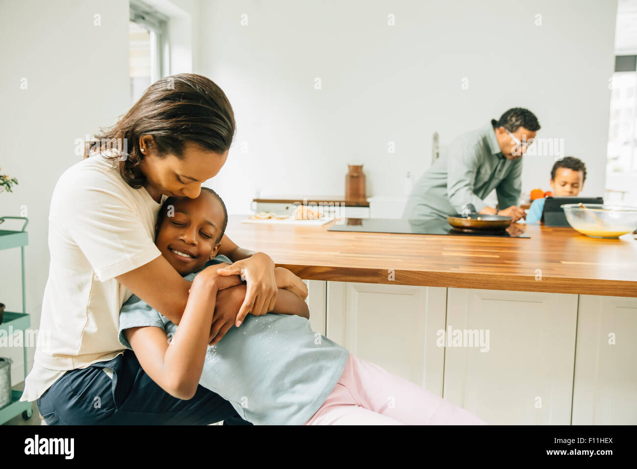 Native american father daughter hi-res stock photography and images - Alamy