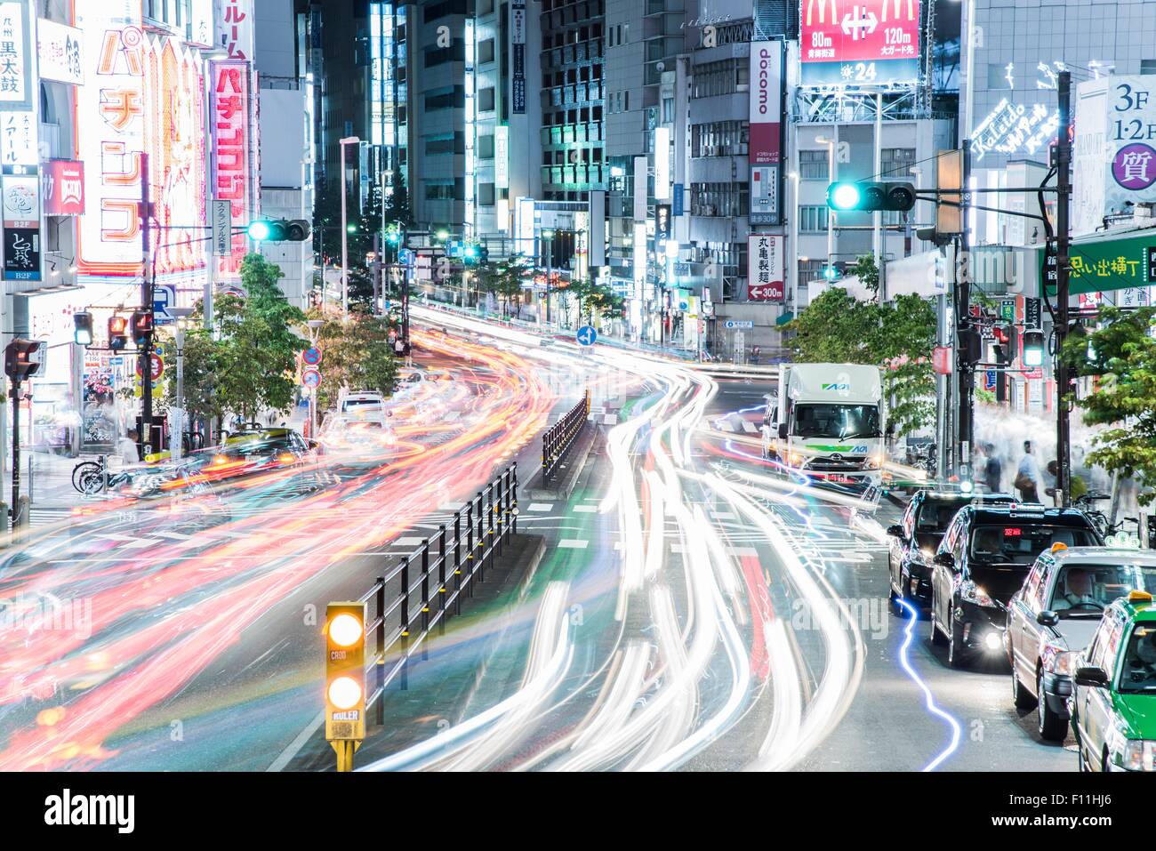 Traffic lights of Shinjuku,Shinjuku-Ku,Tokyo,Japan Stock Photo - Alamy