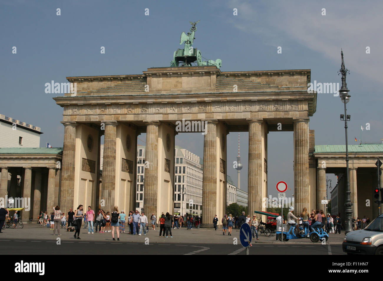 Brandenberg gate hi-res stock photography and images - Alamy