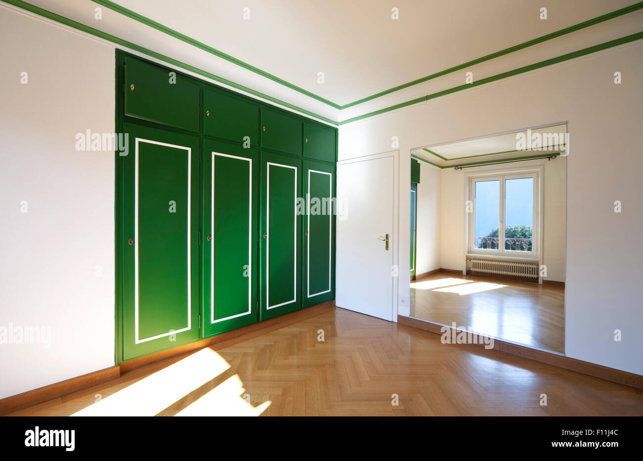 empty room, window with a view Stock Photo - Alamy