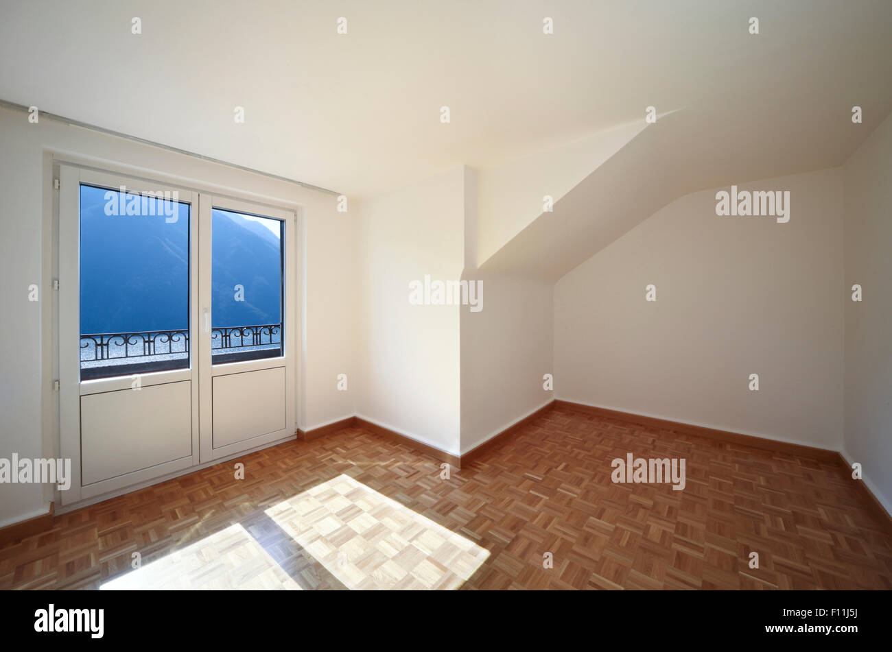 empty room, window with a view Stock Photo - Alamy