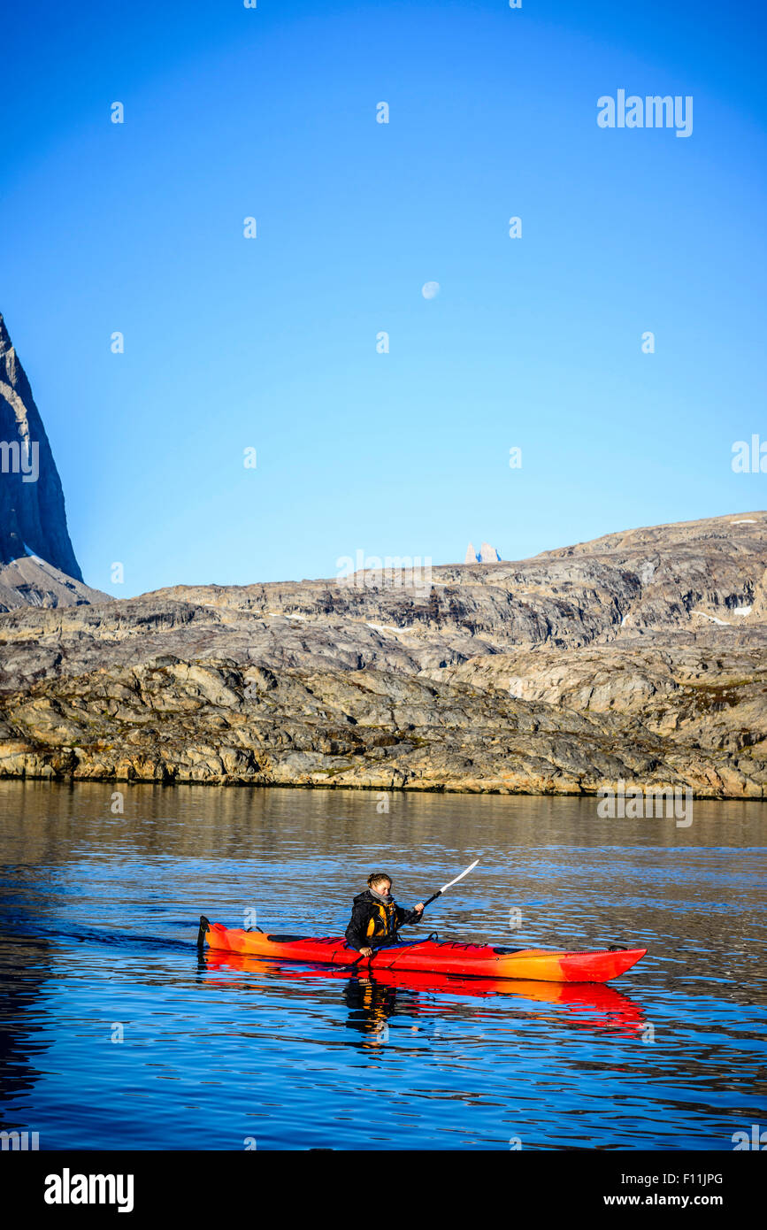 Canoe formation hi-res stock photography and images - Alamy
