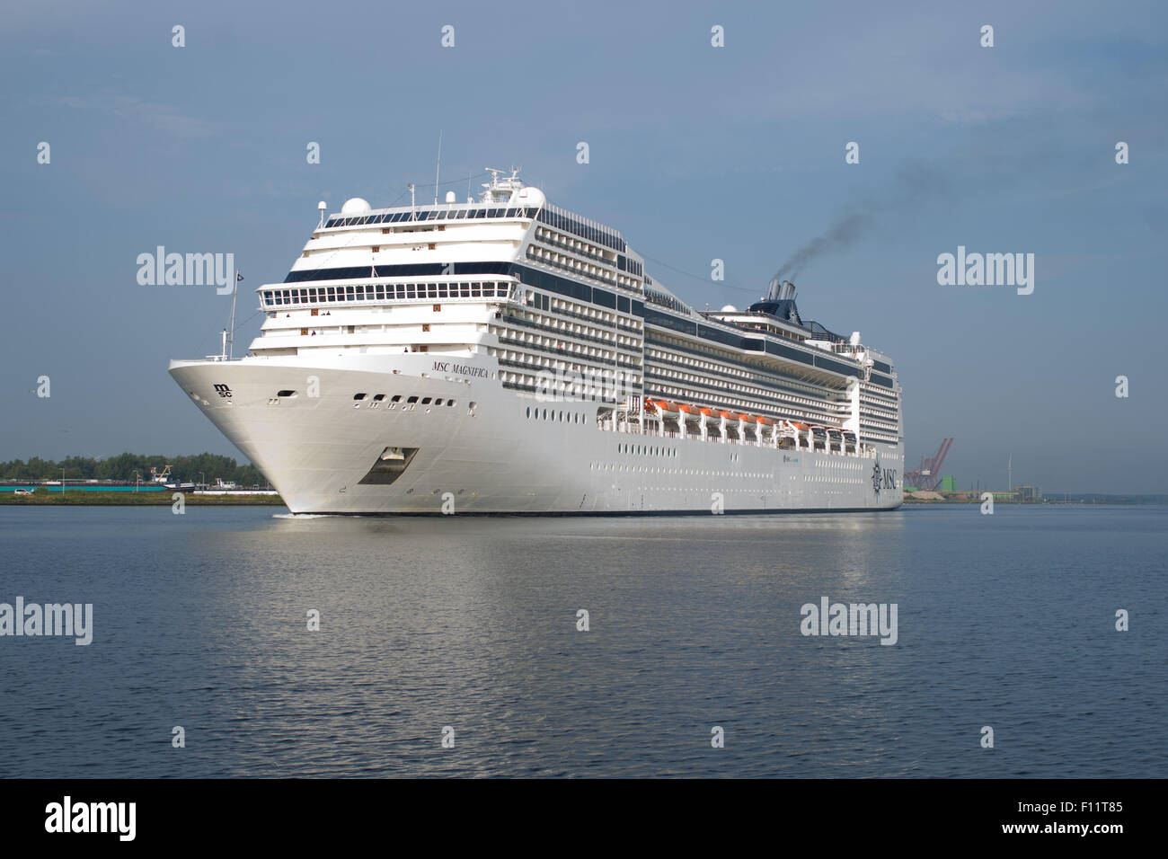 Msc magnifica hi-res stock photography and images - Alamy