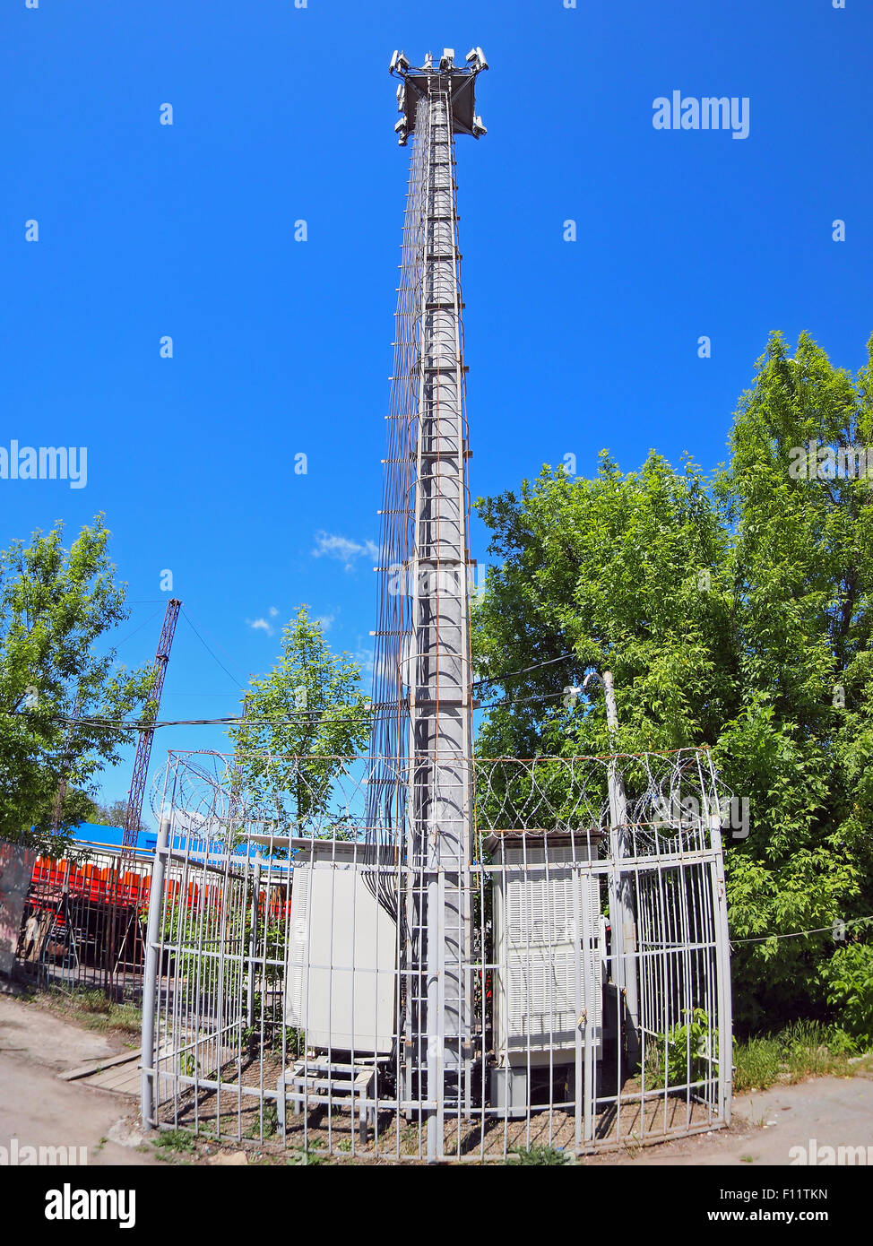 Telecom tower telecommunication pylon hi-res stock photography and ...