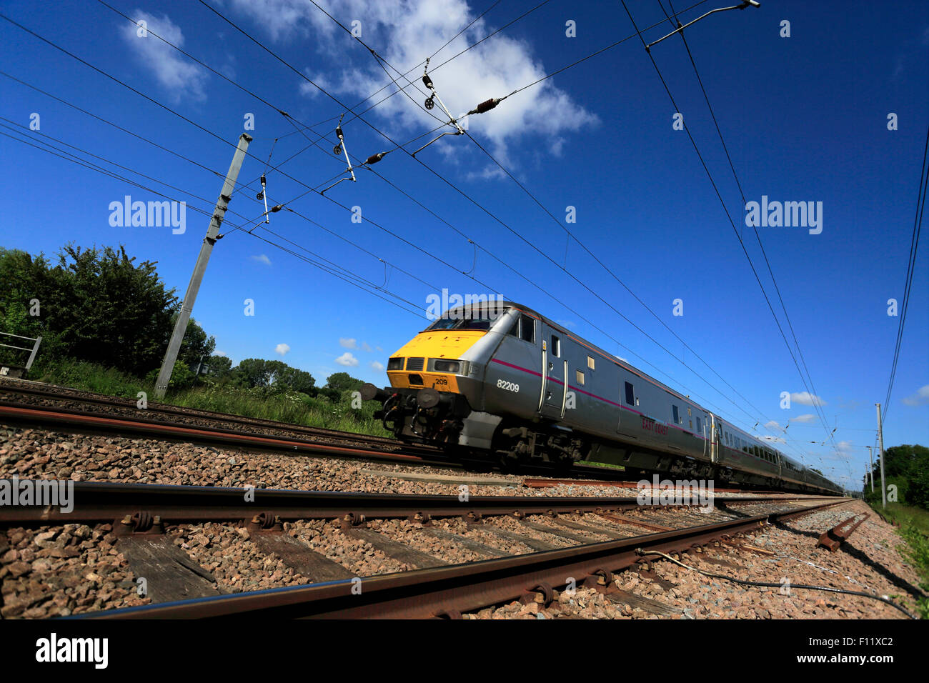 82209 Virgin Trains, High Speed Electric Train, East Coast Main Line ...