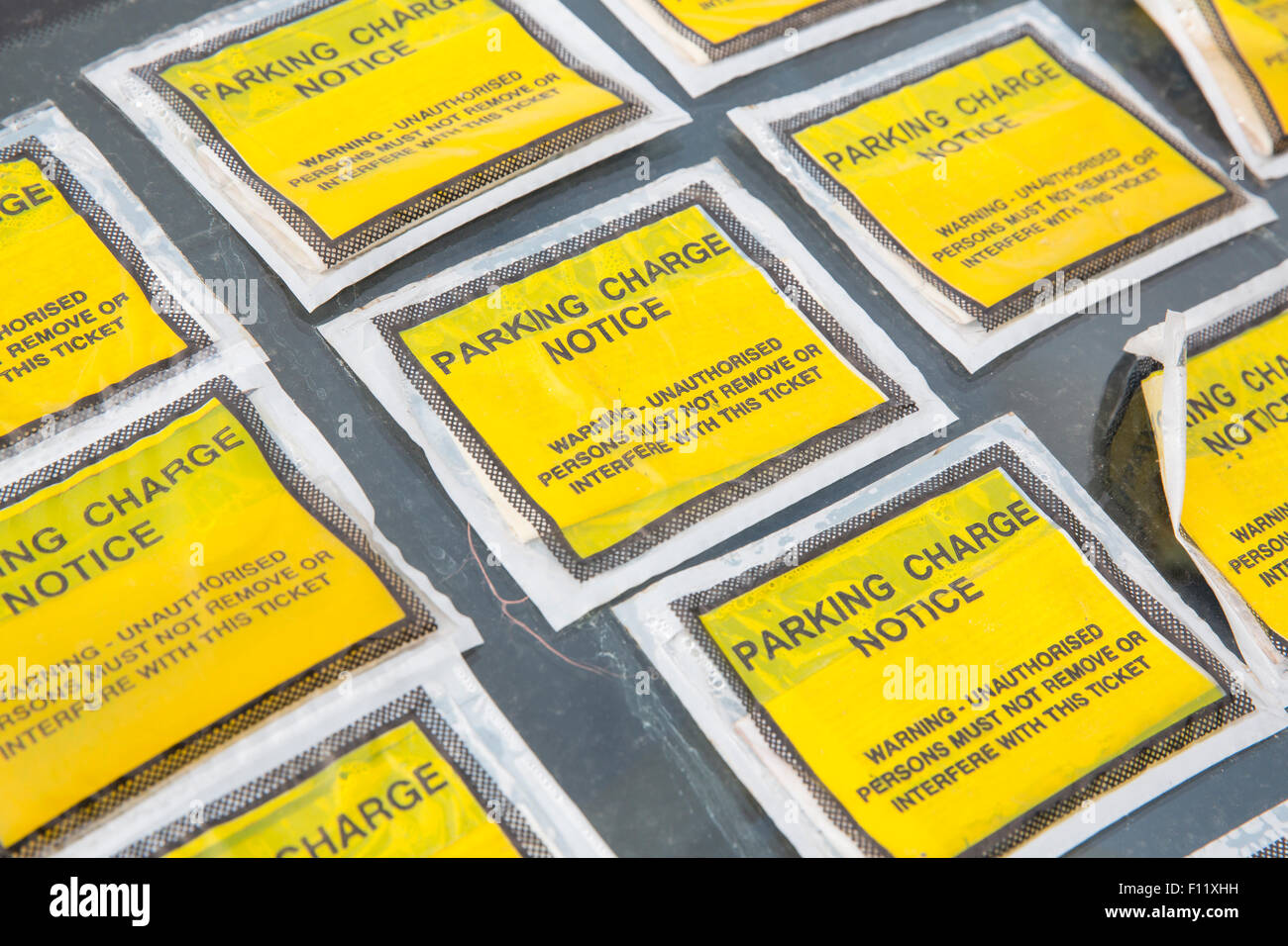 Warning sign penalty charge parking hi-res stock photography and images ...