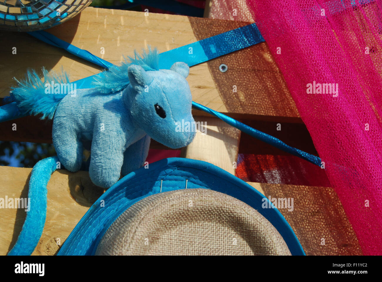 Artistic prop hi-res stock photography and images - Alamy