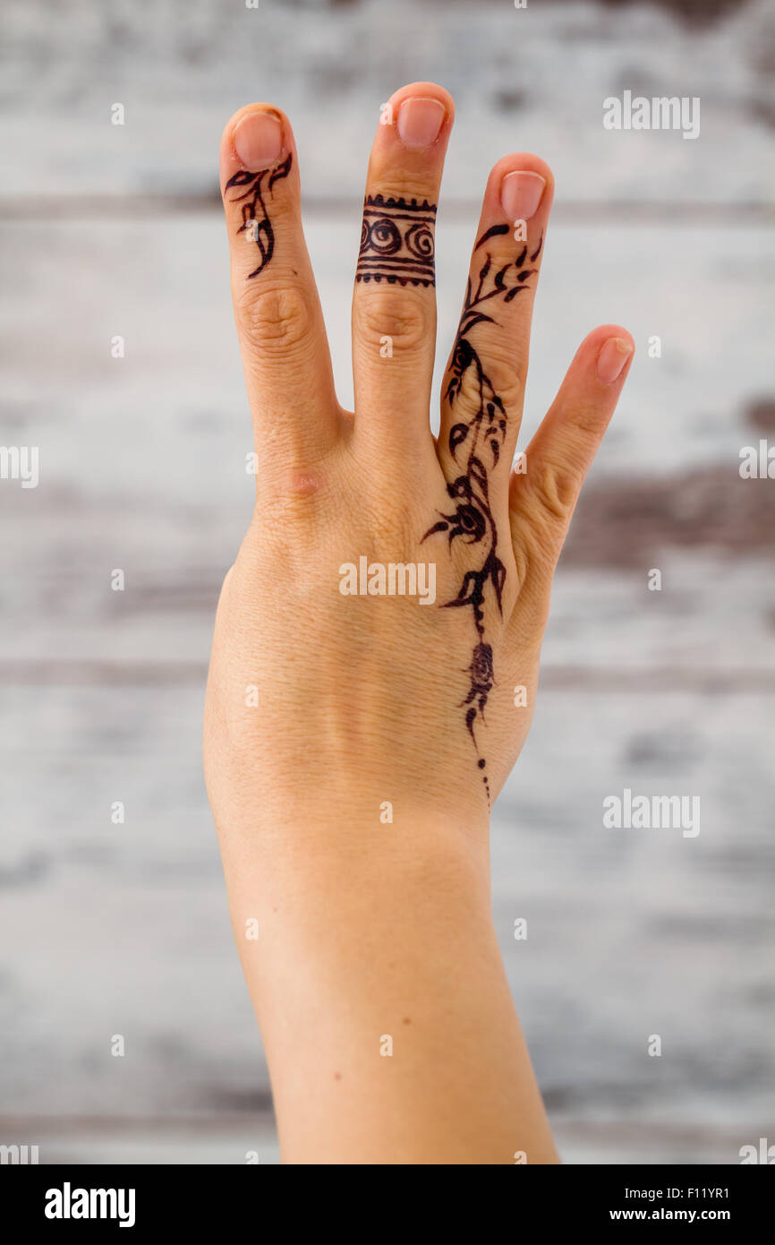 Woman Hand Without Nail Polish High Resolution Stock Photography and ...