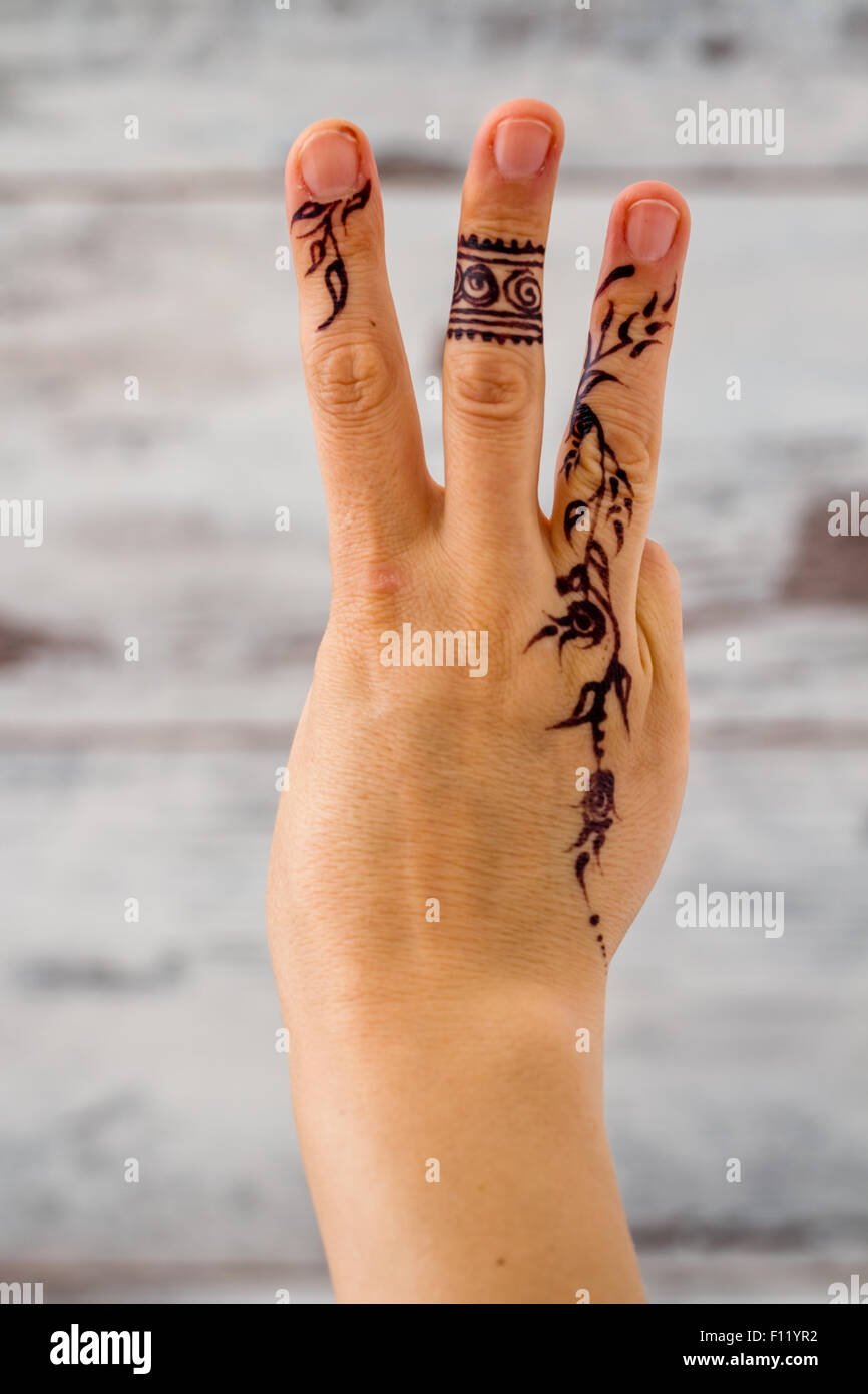 Woman hand without nail polish hi-res stock photography and images - Alamy