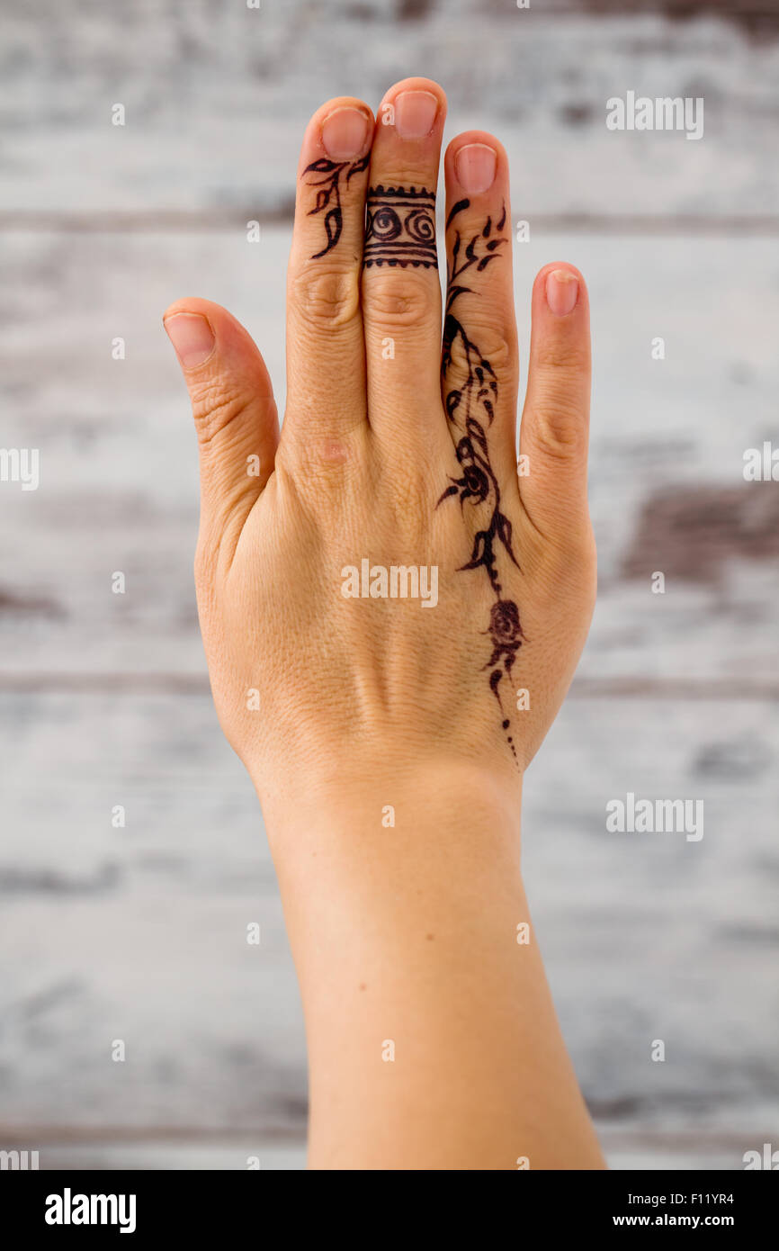 Woman hand without nail polish hi-res stock photography and images - Alamy