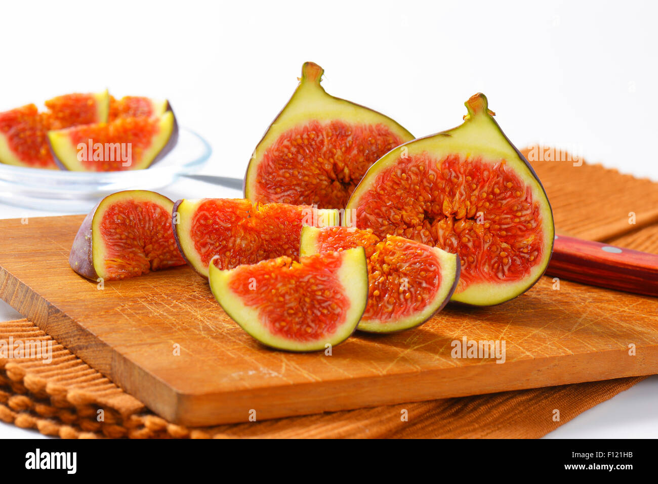 Halved figs hi-res stock photography and images - Alamy