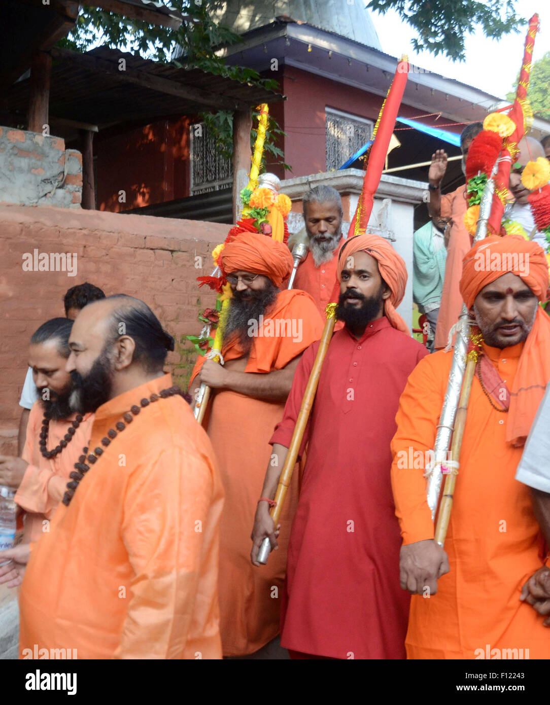 Amarnath lord shiva temple hi-res stock photography and images - Alamy