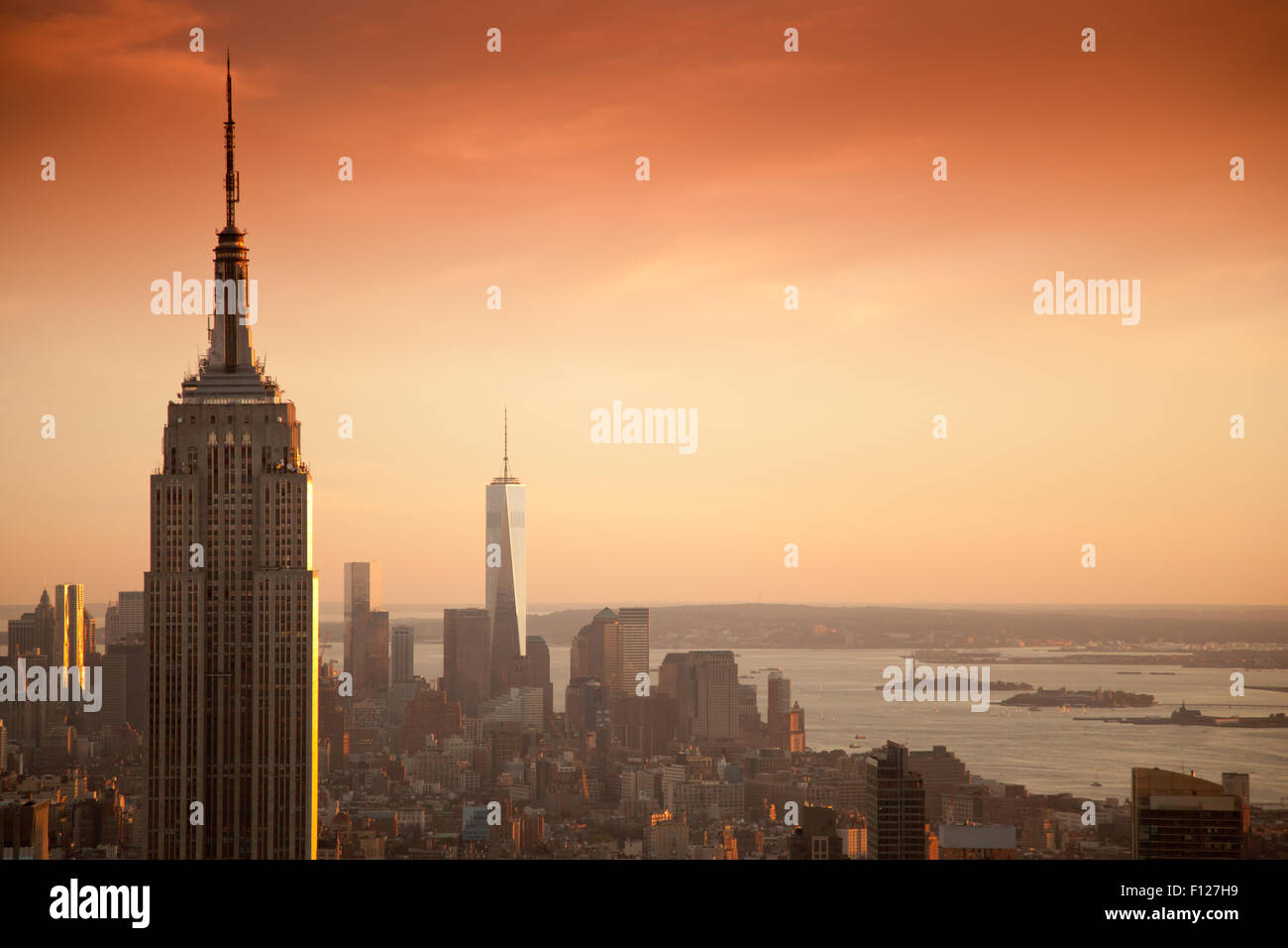 Empire State Building and World Trade Center at dusk Stock Photo - Alamy