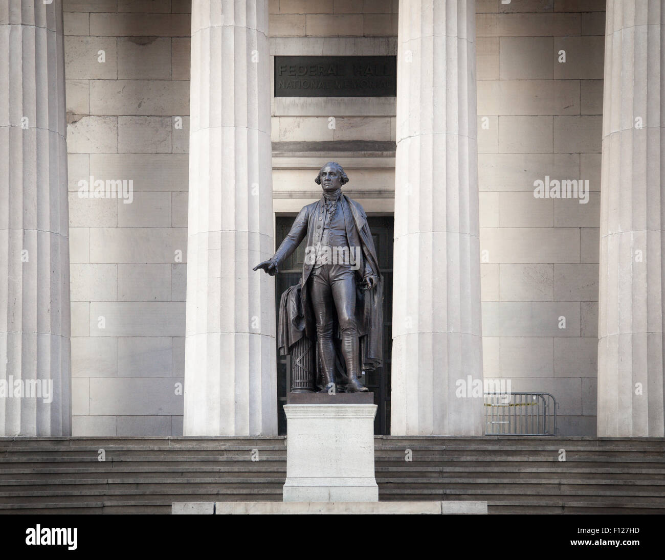 Monument wall hi-res stock photography and images - Alamy