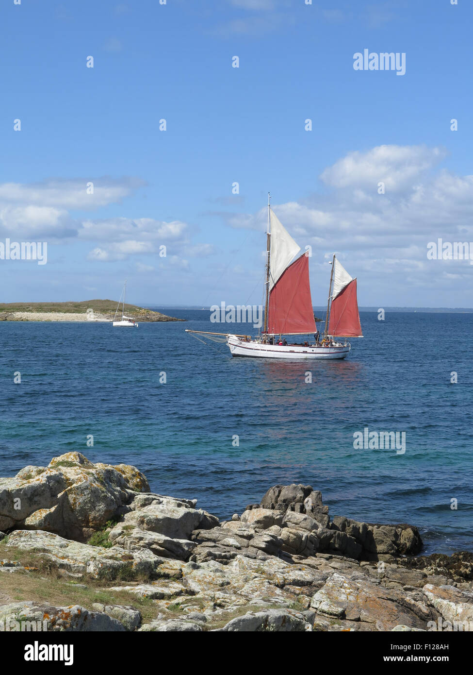 Saint nicolas boat hi-res stock photography and images - Alamy