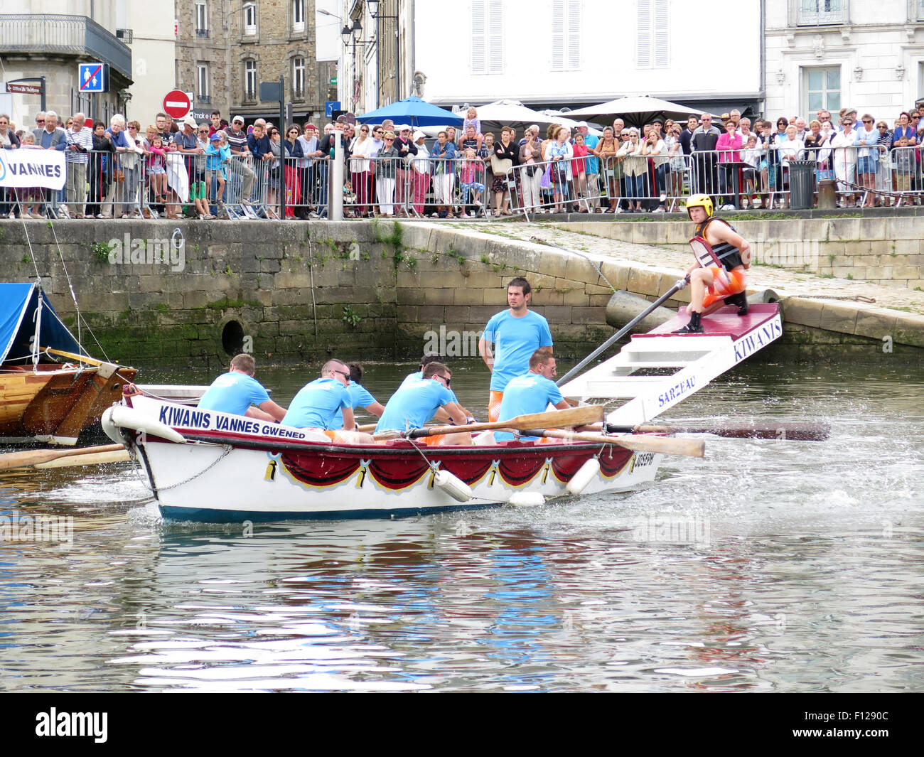 Jousting boat hi-res stock photography and images - Alamy
