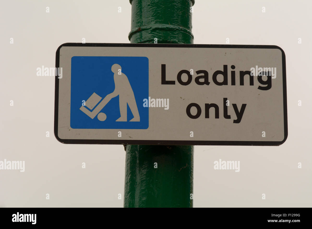 Restriction loading sign hi-res stock photography and images - Alamy