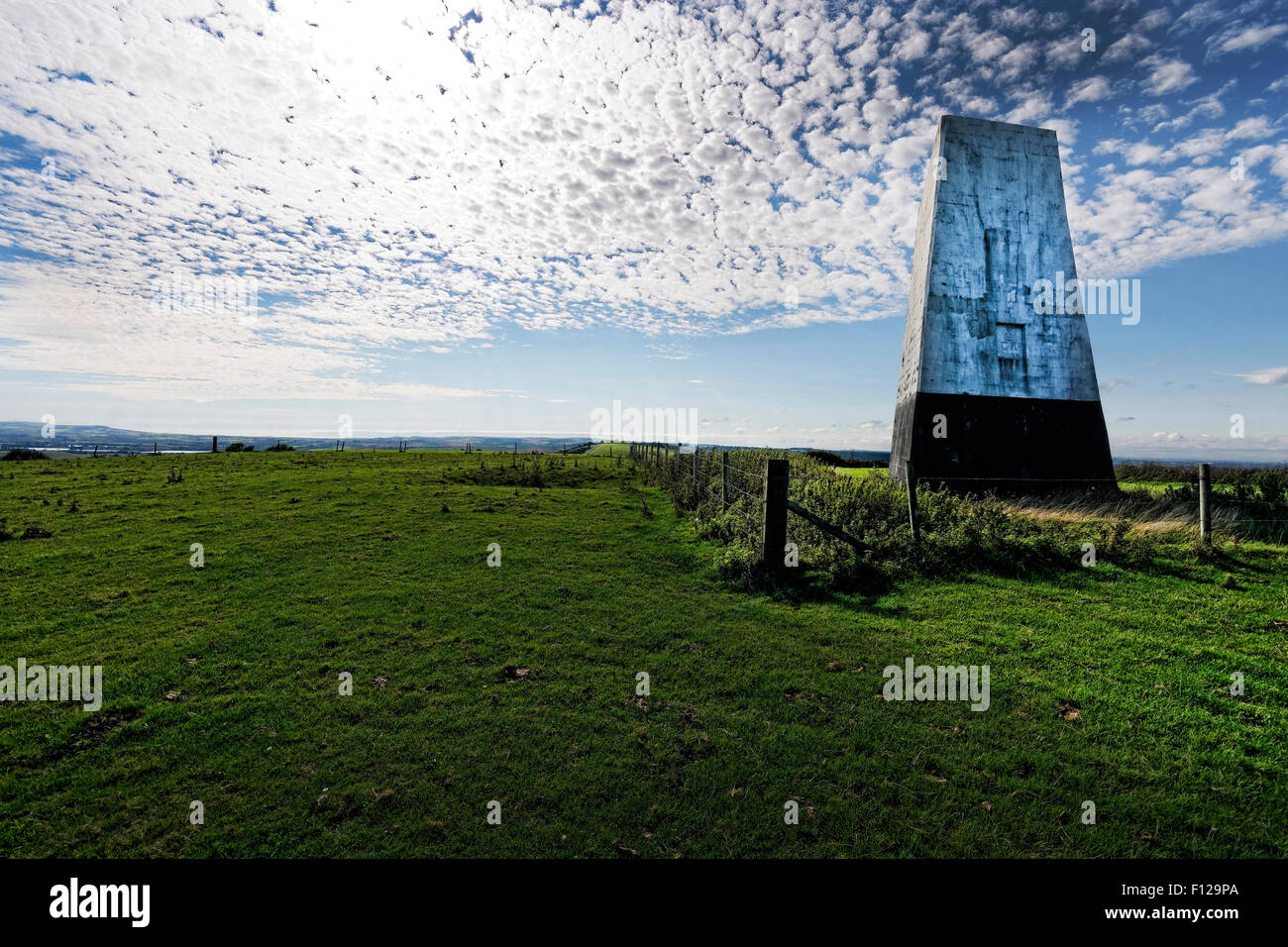 Walks to the Ashey Down Sea Mark, and chalk ridge on Isle of Wight ...