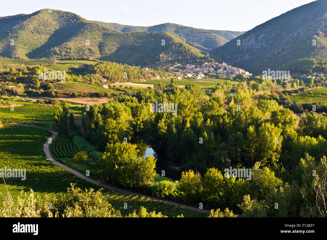 Roquebrun, Herault, Languedoc Roussillon, France Stock Photo - Alamy