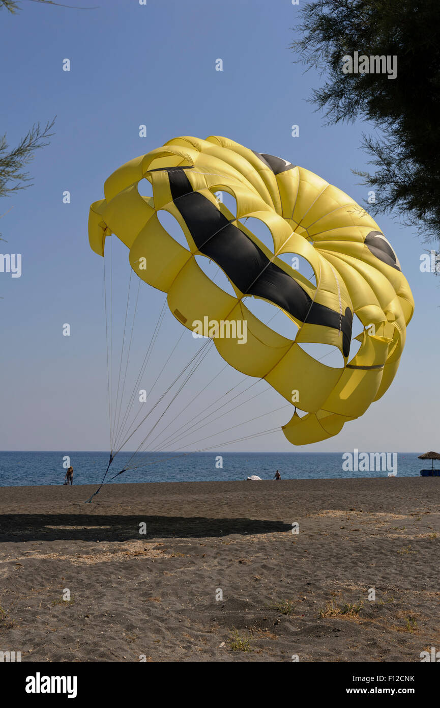 Parachute Greece High Resolution Stock Photography and Images - Alamy