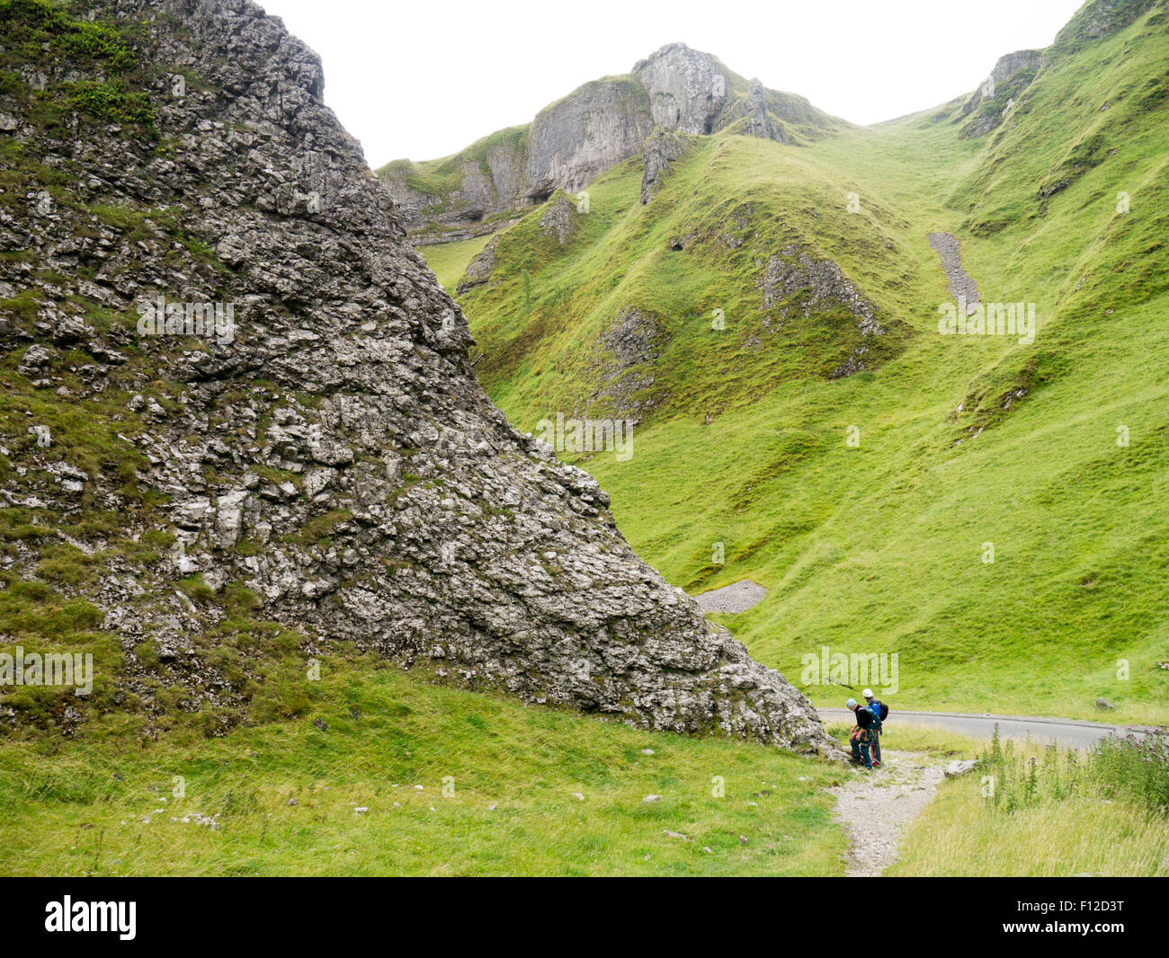 Elbow Ridge is a rock climb in Winnats Pass,close to Castleton in the ...