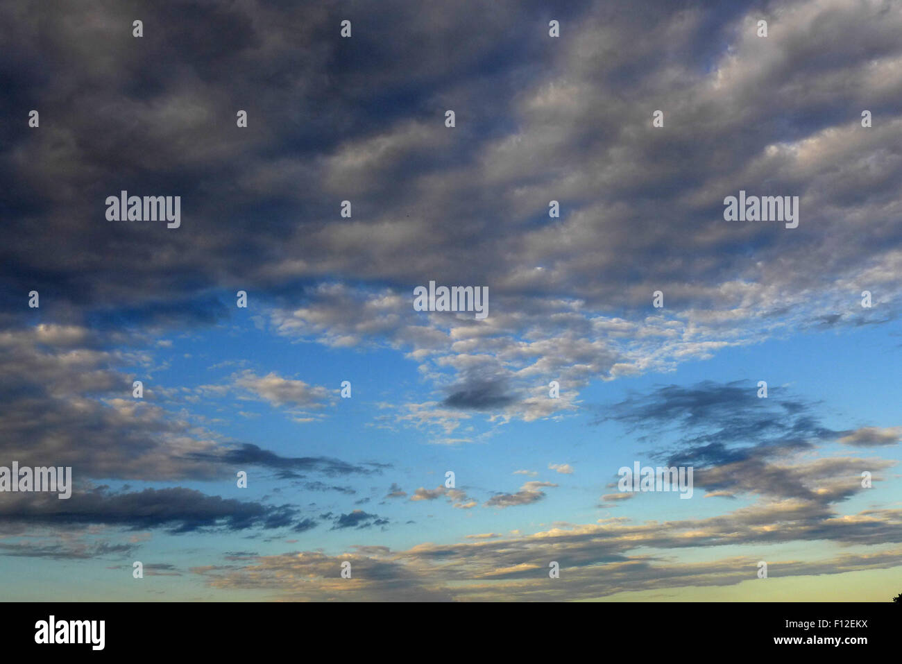 Dramatic cloud formations Stock Photo - Alamy