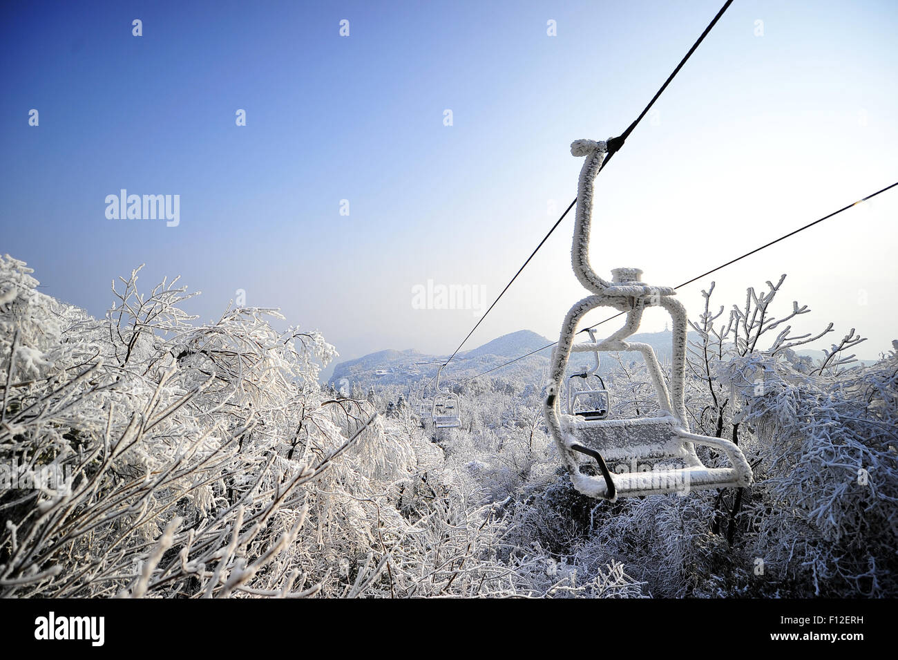 Zhangjiajie national forest park snow hi-res stock photography and ...