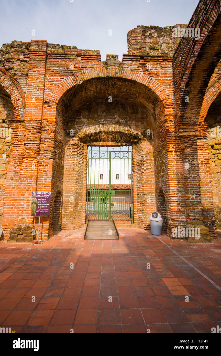 Arco panama hi-res stock photography and images - Alamy