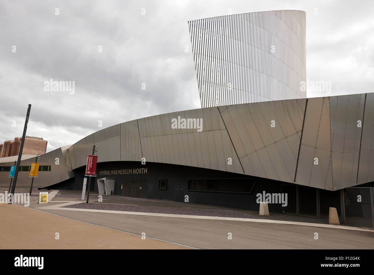 imperial war museum north iwm Manchester uk Stock Photo - Alamy
