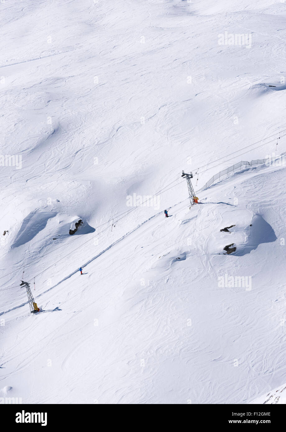 T bar lift hi-res stock photography and images - Alamy