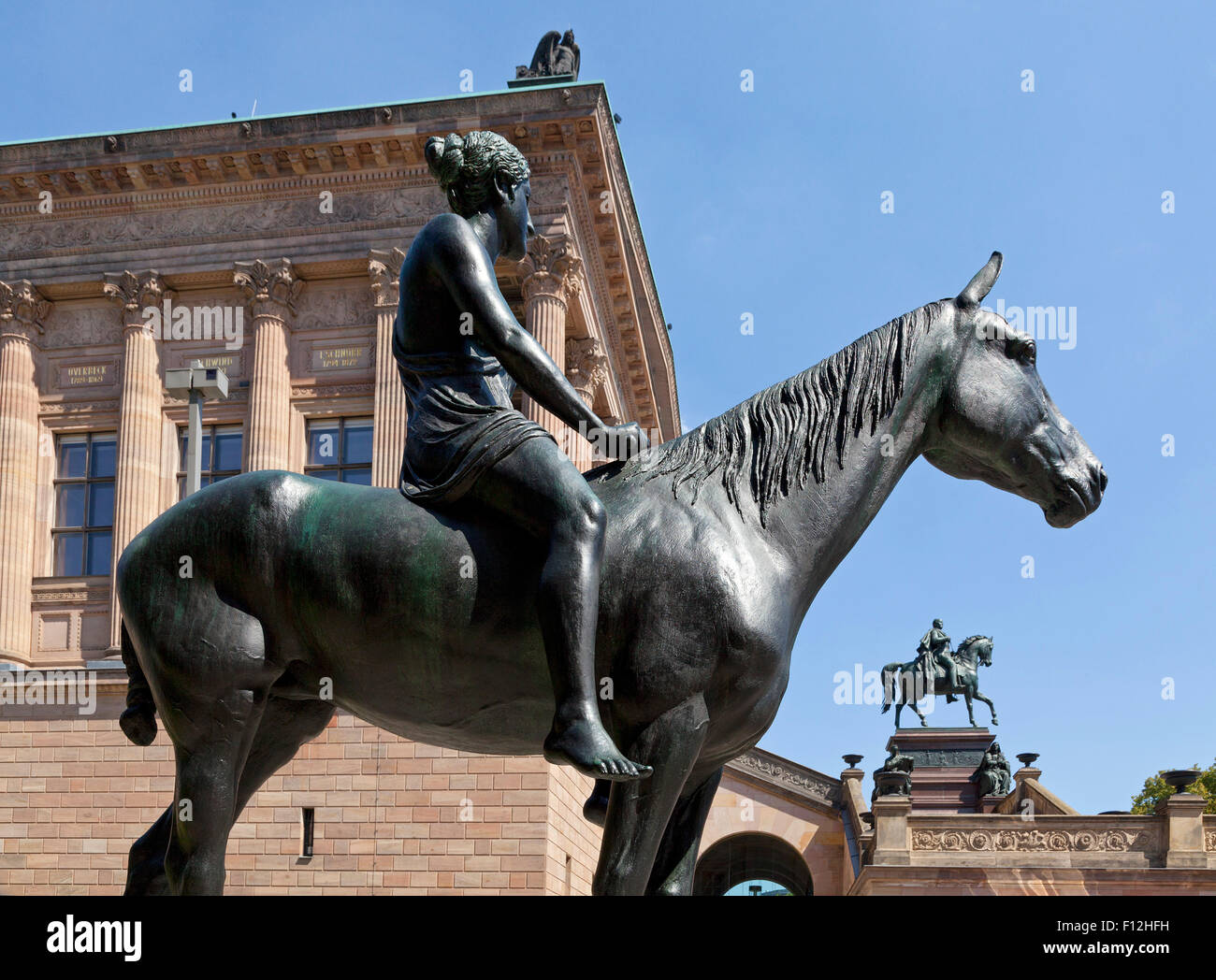 equestrian statues, Old National Gallery, Museum Island, Berlin ...