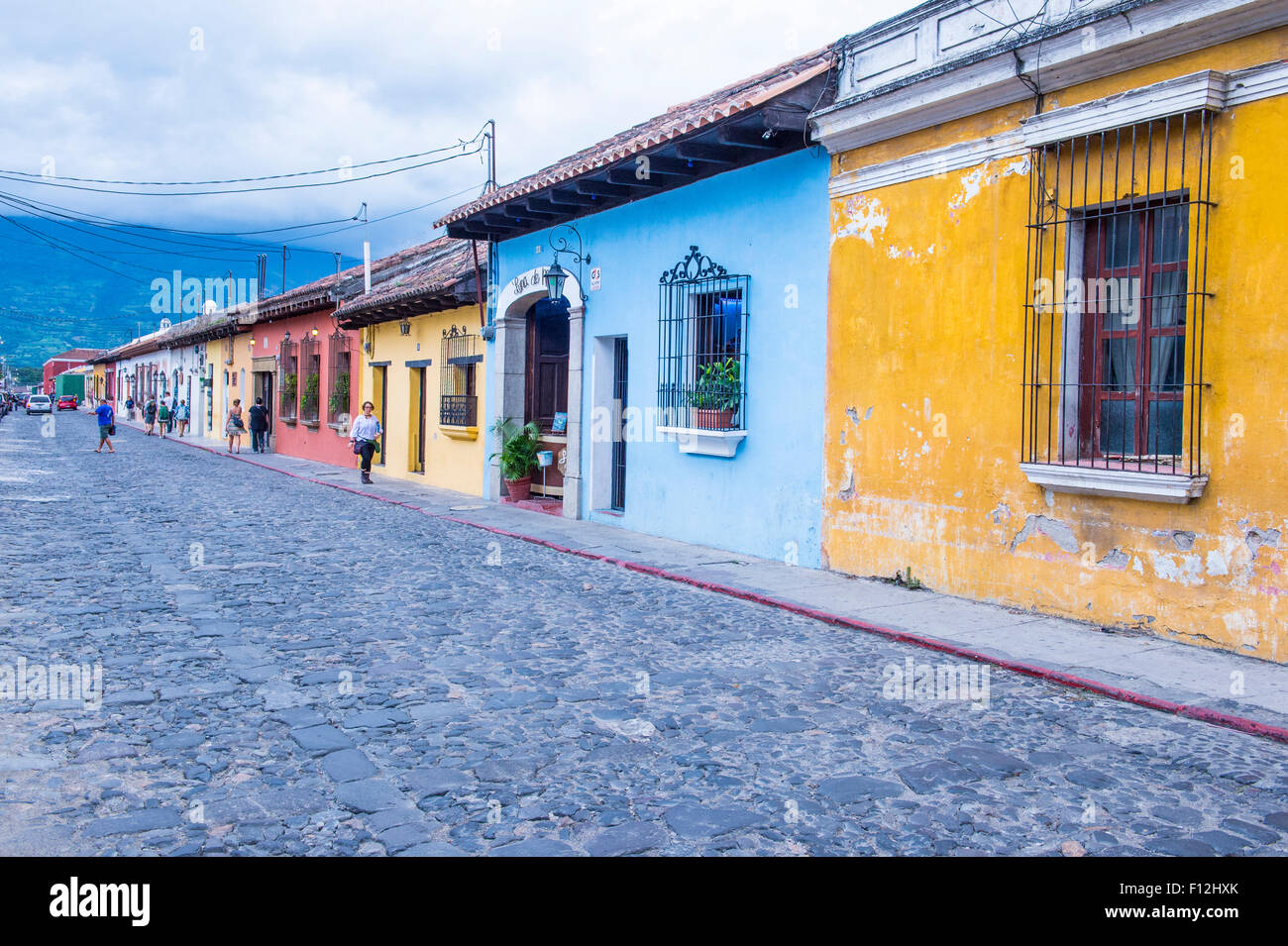Street view of Antigua Guatemala Stock Photo - Alamy