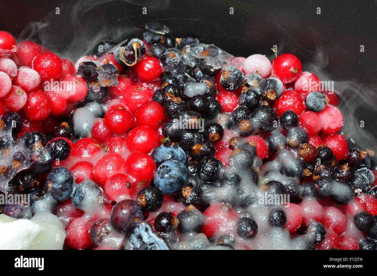 Jam making Fruits Stock Photo - Alamy